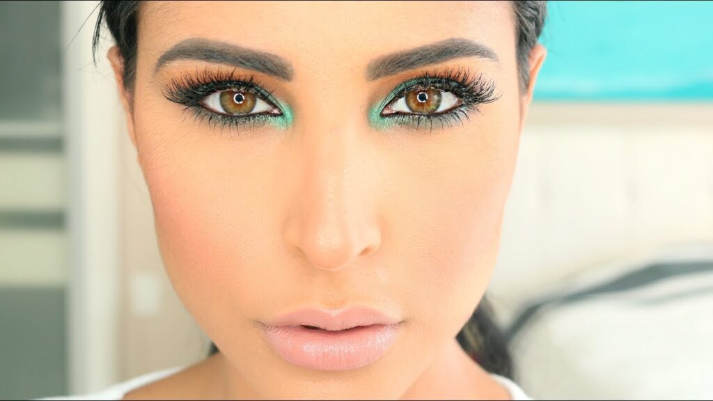 Maquillaje para ojos marrones: Consejos para hacerlos ver verdes